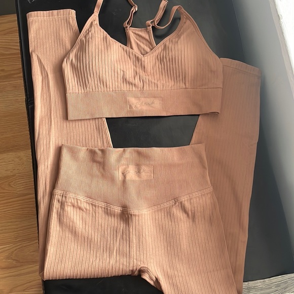 PINK Victoria's Secret | Other | Victorias Secret Workout Set | Poshmark
